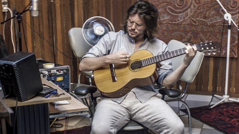 De 7 Hoofdzonden van ‘The Voice’-jurylid Mathieu Terryn: ‘Ik moet ermee ...