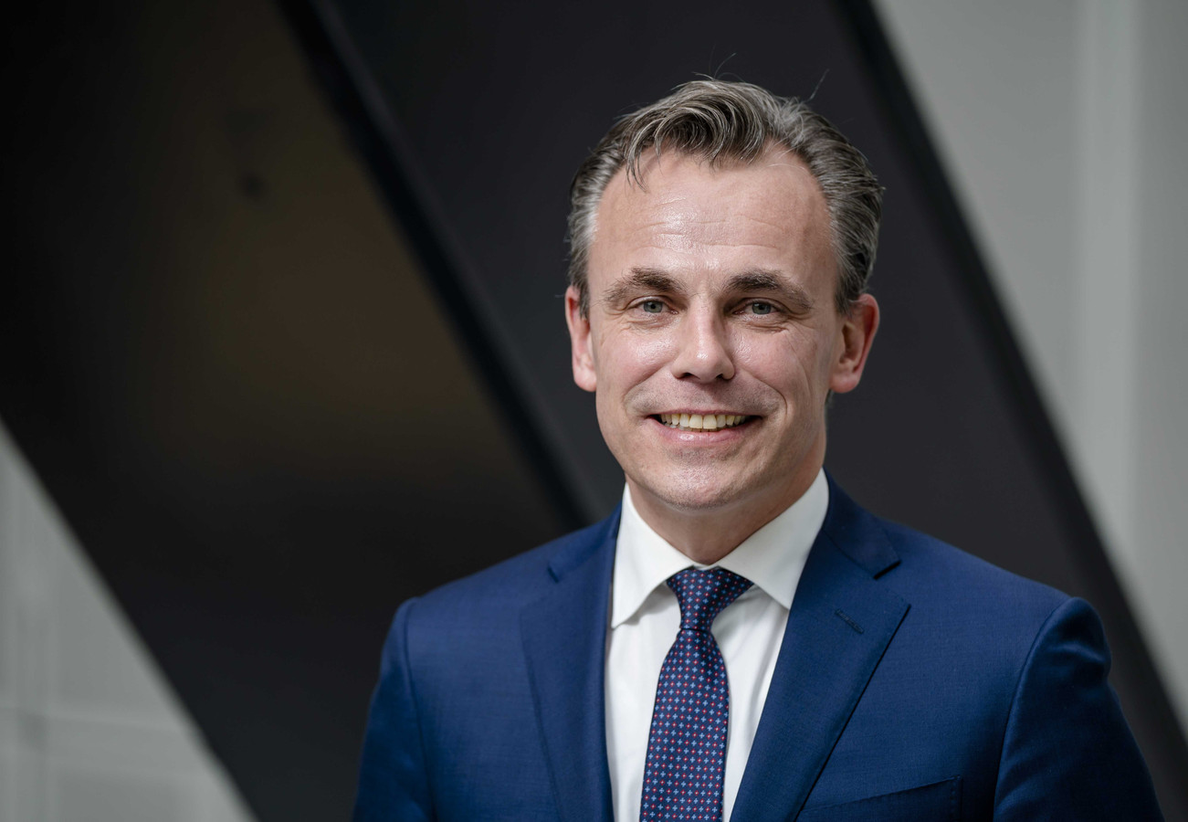 Mark Harbers: ‘Gaat onmetelijke inspanning vergen om iedereen aan ...