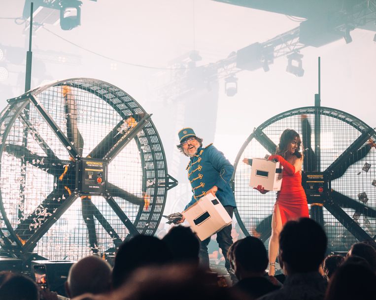 ‘In vergelijking met vroeger is dit een braaf feestje’: dancing Zillion ...