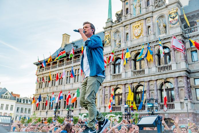Zo vieren de districten het Feest van de Vlaamse Gemeenschap ...
