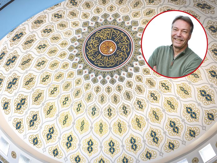 Van een hebberige wethouder en een jongensschool met een enorme koepel ...