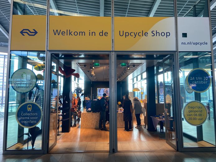 Van schoenen van bekledingsstof tot noodrem uit oude trein: NS Upcycle ...