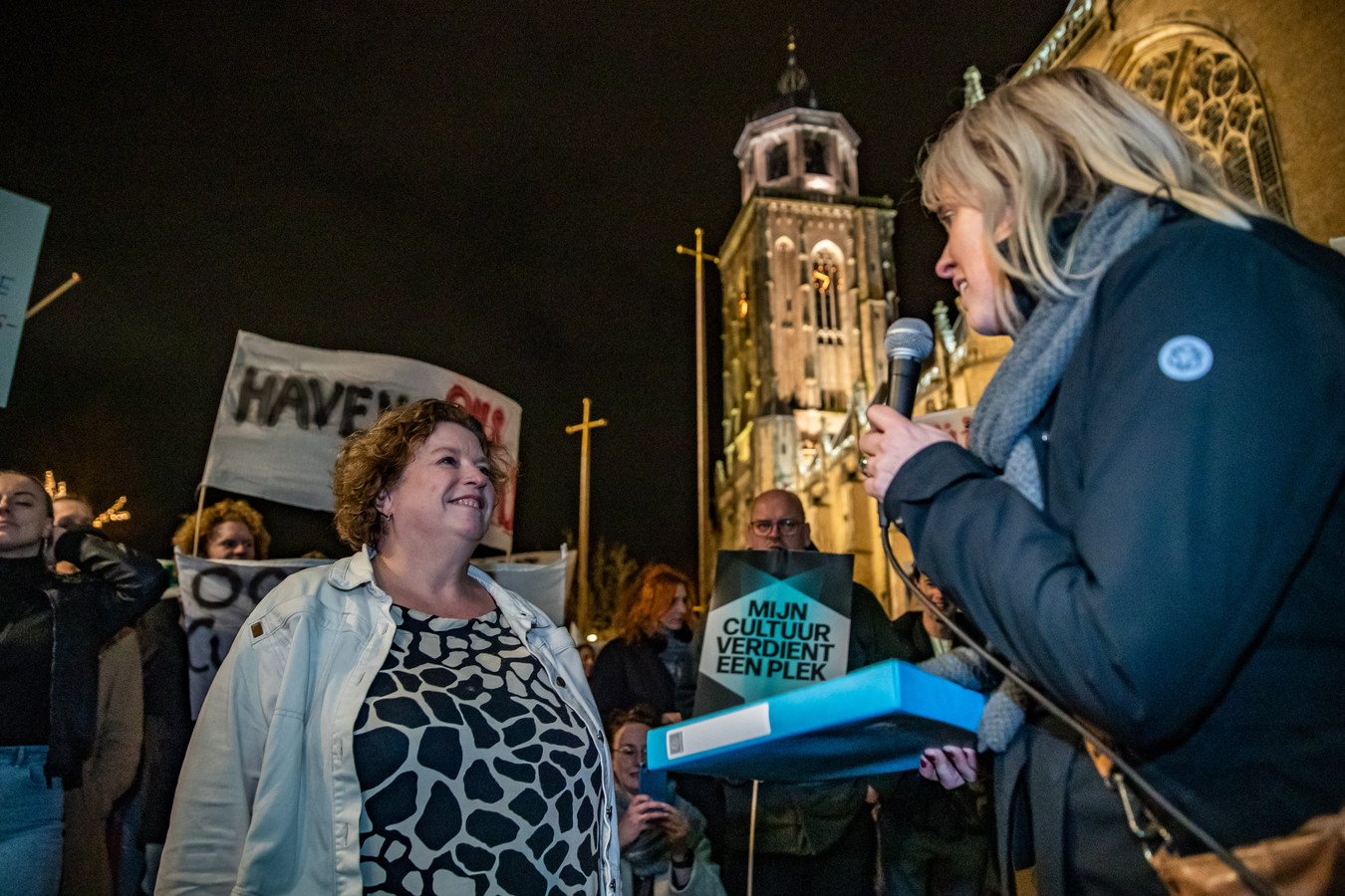 Burgerweeshuis in de Deventer Schouwburg of een eigen poptempel? Eind ... Burgerweeshuis in de Deventer Schouwburg of een eigen poptempel? Eind ...