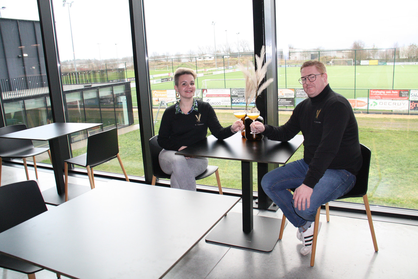 Bram en Jolien openen maandag cafetaria ’t Verdiep op vrijetijdscampus ...