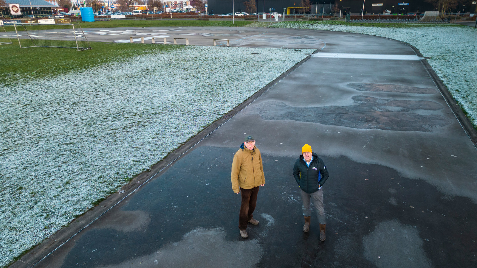 Na tien jaar gedonder op het ijs, wil schaatsclub DNIJ uit Apeldoorn nu ...