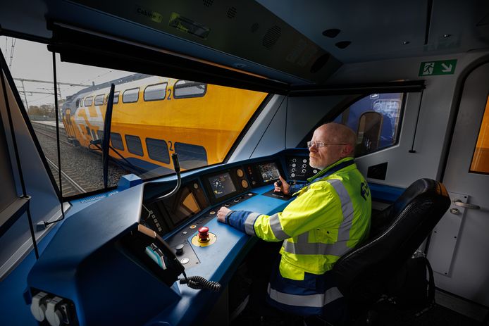 Bijna helft machinisten heeft regelmatig ruis in oor na treinrit: ‘Geef ...