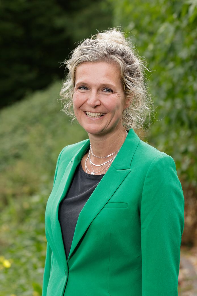 Marjolein wint Zilveren Strop en hoopt op doorbraak als schrijfster ...