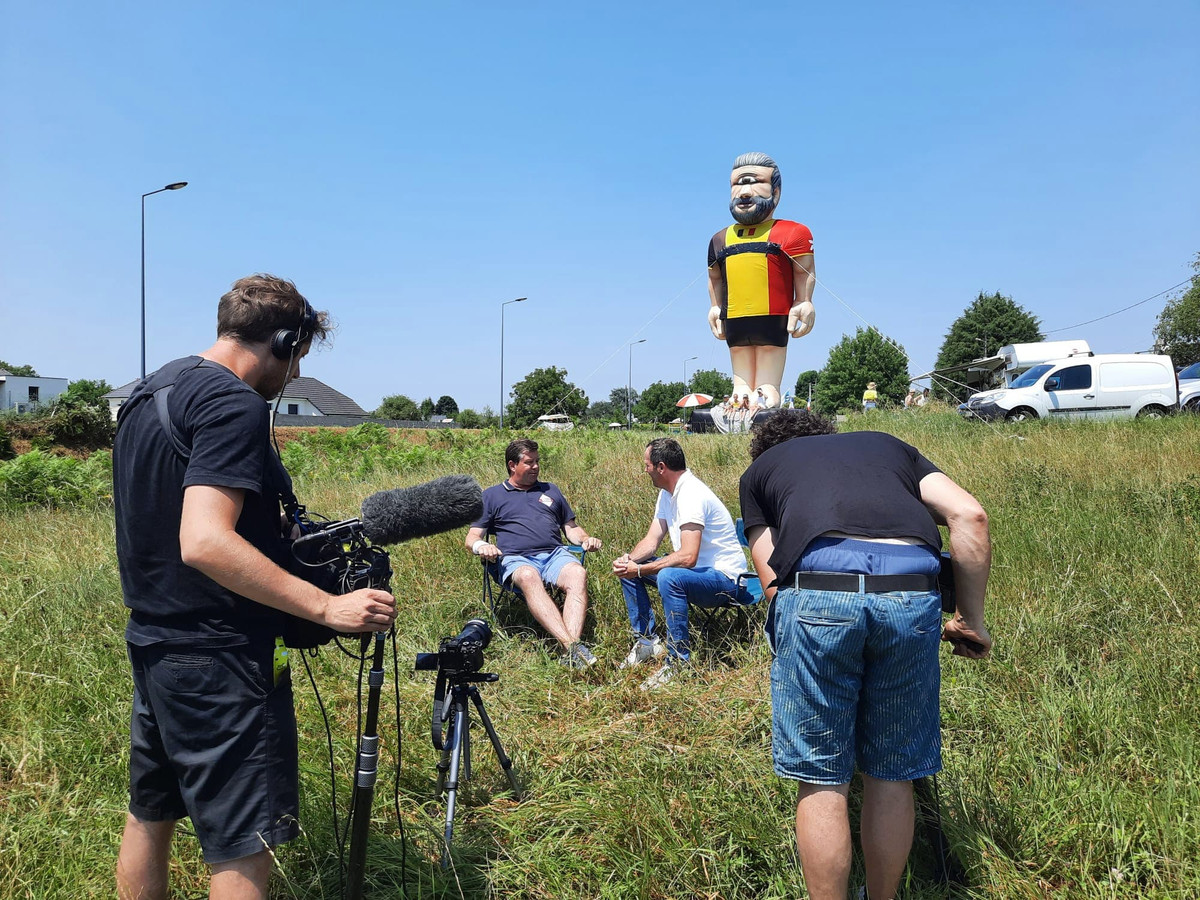 Opdracht volbracht: Reus Medar schittert op nationale televisie | Foto ...