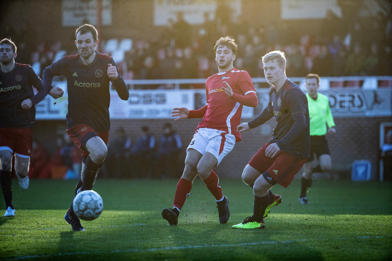 AZSV ontsnapt bij Brakkenstein in beker, RKZVC buigt voor Juliana’31 ...