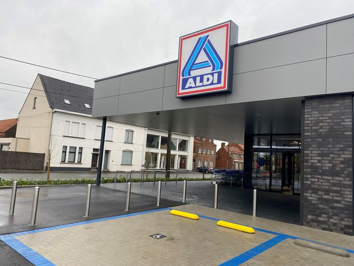 Aldi opent nieuwe vestiging in Oostrozebeke | Oostrozebeke | hln.be