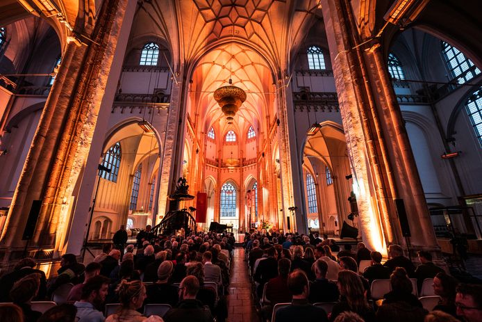 De wonderbaarlijke herrijzenis van de iconische Eusebiuskerk: klik zelf ...