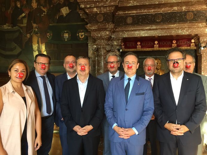 In Antwerps schepencollege wijzen alle rode neuzen in dezelfde richting ...
