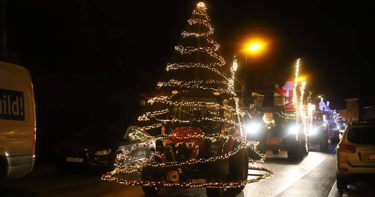 Verlichte tractoren trekken eind december opnieuw door het Pajottenland ...