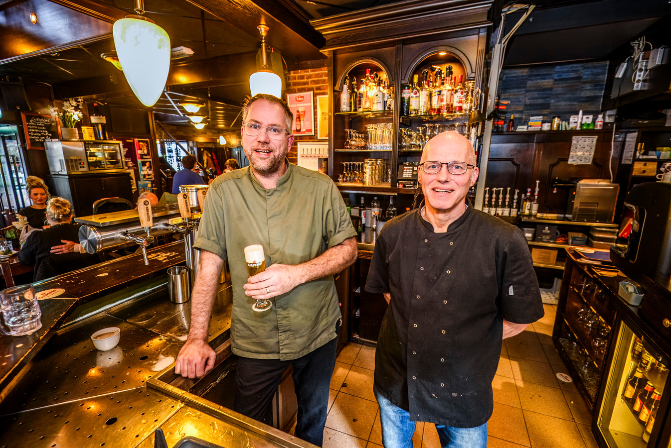 Hoe dorpskroeg ‘t Steegje in ruim 40 jaar De Steeg werd, mét een chef ...