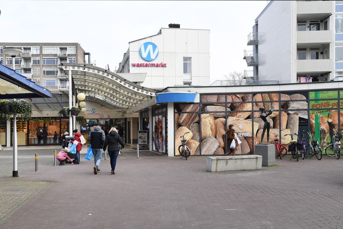 Westermarkt omarmt plannen voor opknapbeurt: ‘Want het is nu een koud trekgat’ | Tilburg | bd.nl