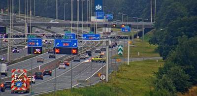 Traumahelikopter geland bij ongeluk bij knooppunt Hoevelaken, A1 deels afgesloten - Oozo.nl