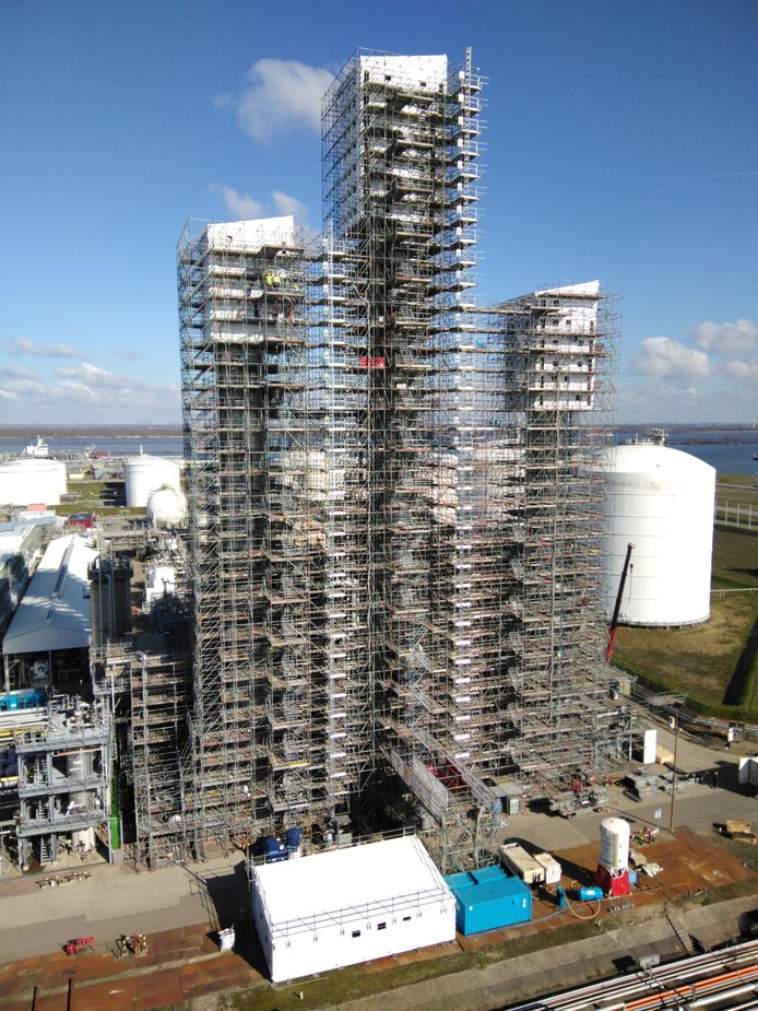 Kathedraal van staal bij Shell Moerdijk | Moerdijk | bndestem.nl