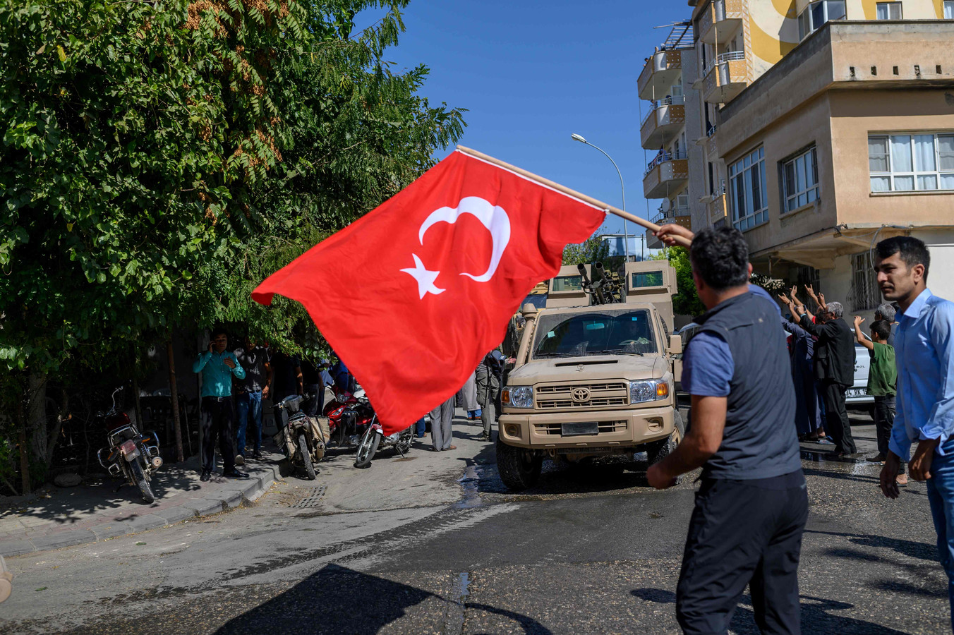 Turkse aanval op Syrië: ‘twee dorpen bevrijd van terreur’ | Foto | AD.nl