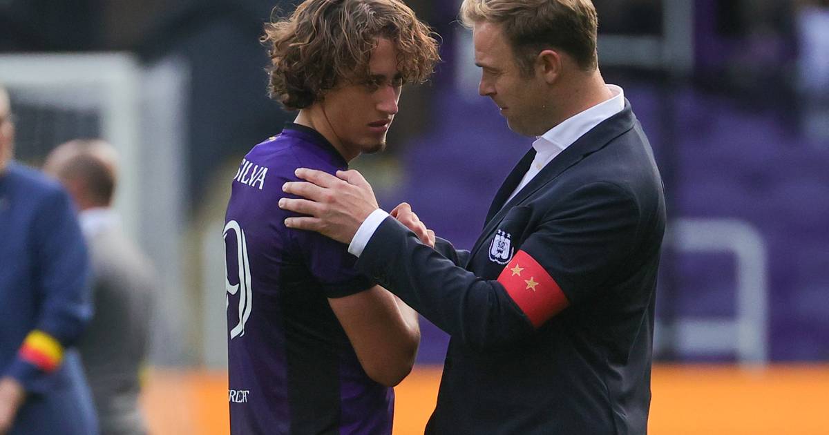 Veldman heeft nog veel werk: “Ik wil meer rust aan de bal zien ...