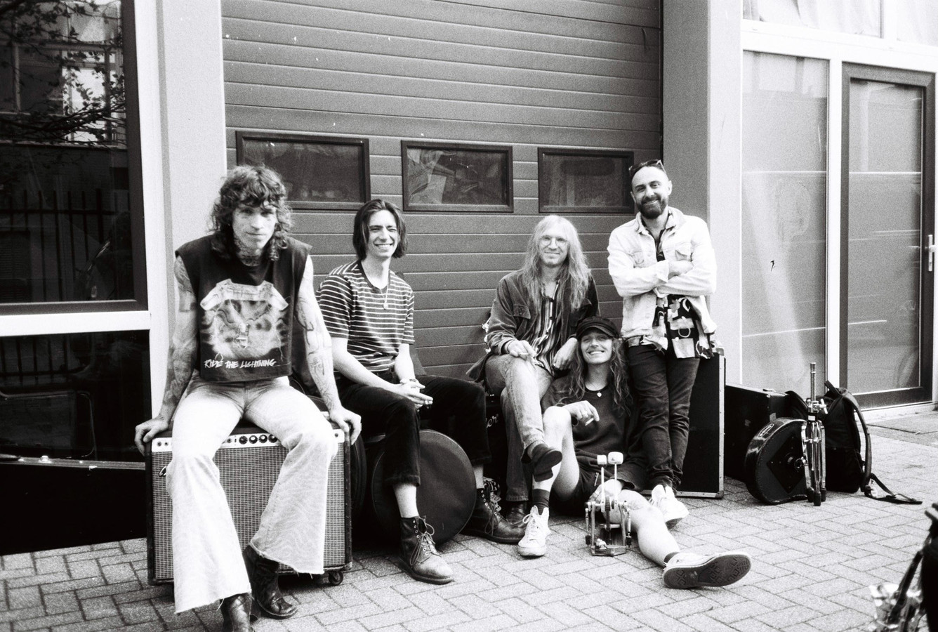 Hagenaars rocken door: ‘Als je goed luistert, hoor je een Haags accent ...