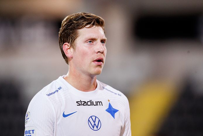 Transfervrije middenvelder Alexander Fransson bevestigt interesse ...