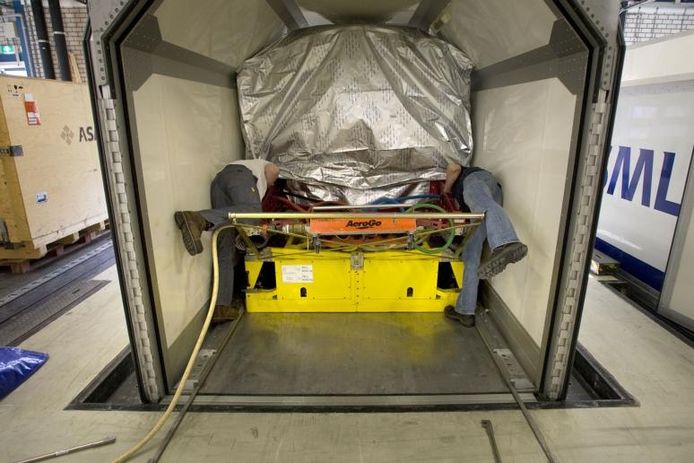 ASML 25 jaar - 'Transport nooit routineklus' | Overig | ed.nl