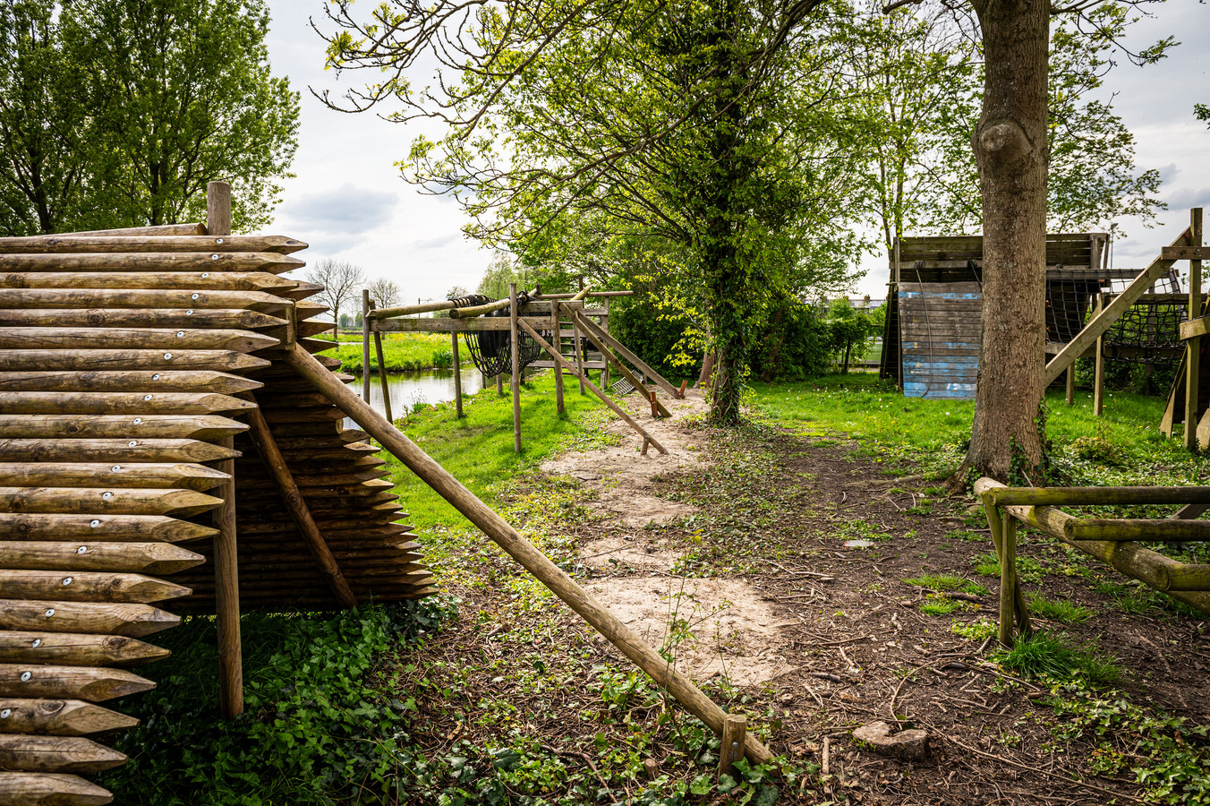 Henk-Jan moet obstakelbaan van 200.000 euro afbreken van gemeente ...