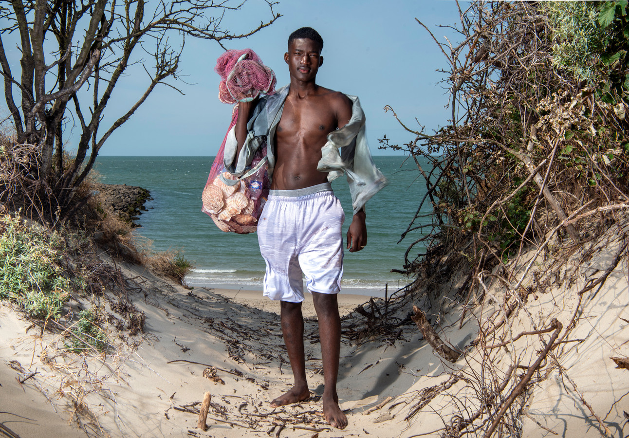 Afval van de Schouwse kust op zijn zeventiende-eeuws vastgelegd: Hans ...