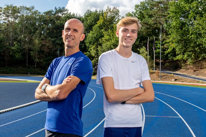 Niels Laros breekt record uit 1976 en dat kost vader Marcel een auto ...