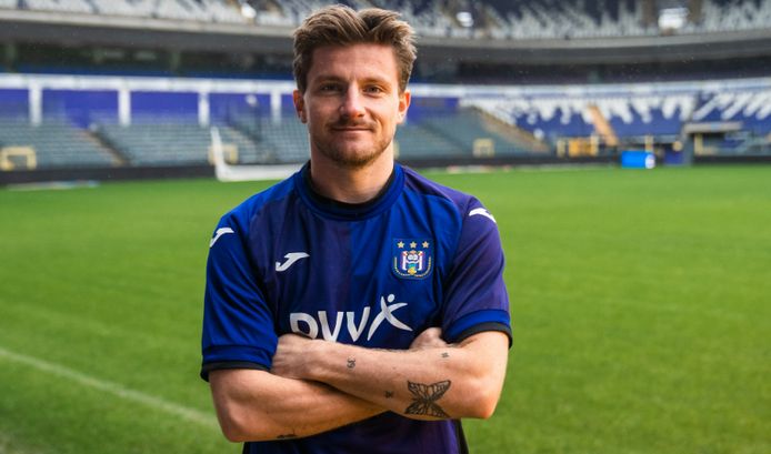 “Hij past perfect bij de speelstijl die we introduceren”: Anderlecht betaalt ruim 4 miljoen voor ...