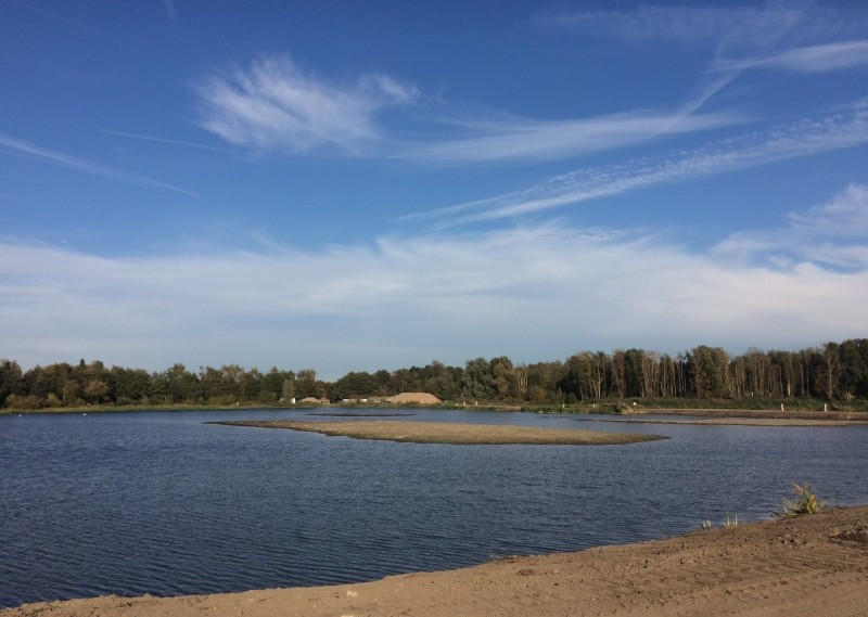 Natuur vaart wel bij gedeeltelijk dempen van oude zandputten | Foto | AD.nl Natuur vaart wel bij gedeeltelijk dempen van oude zandputten | Foto | AD.nl
