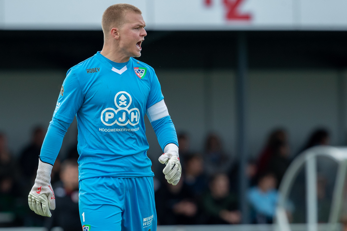 Volop rode kaarten in ‘1B’ en RKAVV neemt koppositie van HBS over: lees ...