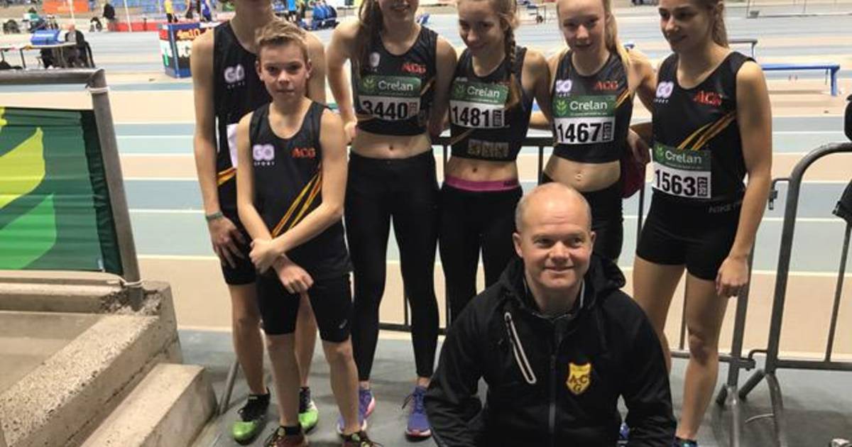 Trainer Wim De Backer krijgt zilveren onderscheiding | Zottegem | hln.be