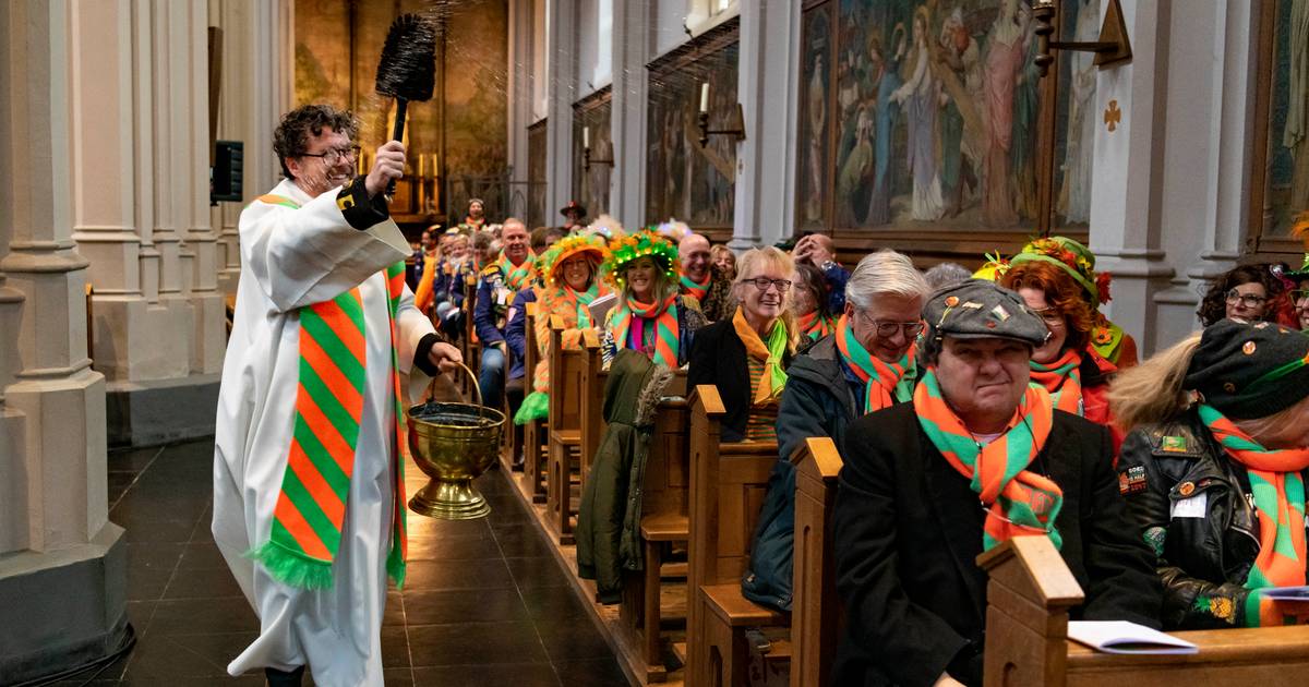 Kruiken moeten aan wijwater gaan wennen: de pastoor houdt met carnaval ...