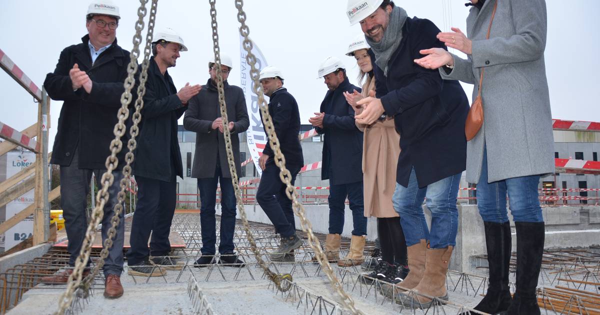 Stad legt ‘eerste steen’ nieuw zwembad: kostenplaatje loopt door ...