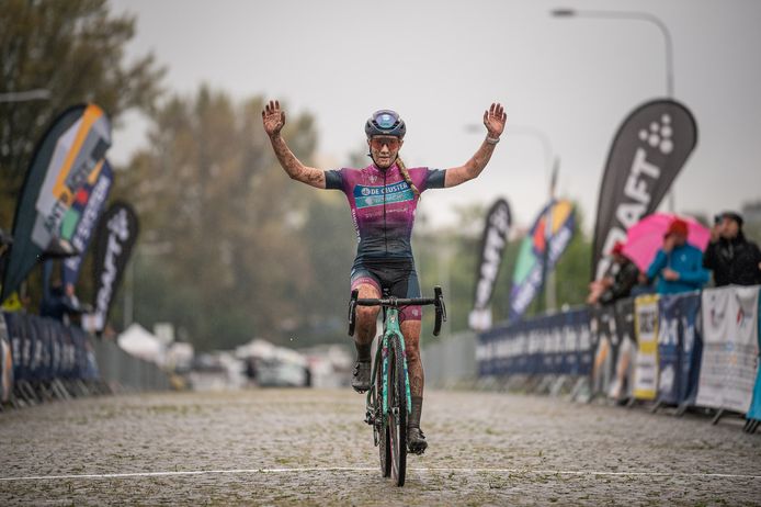 Alicia Franck naar Exact Cross in Beringen: “EK-selectie eerste doel ...
