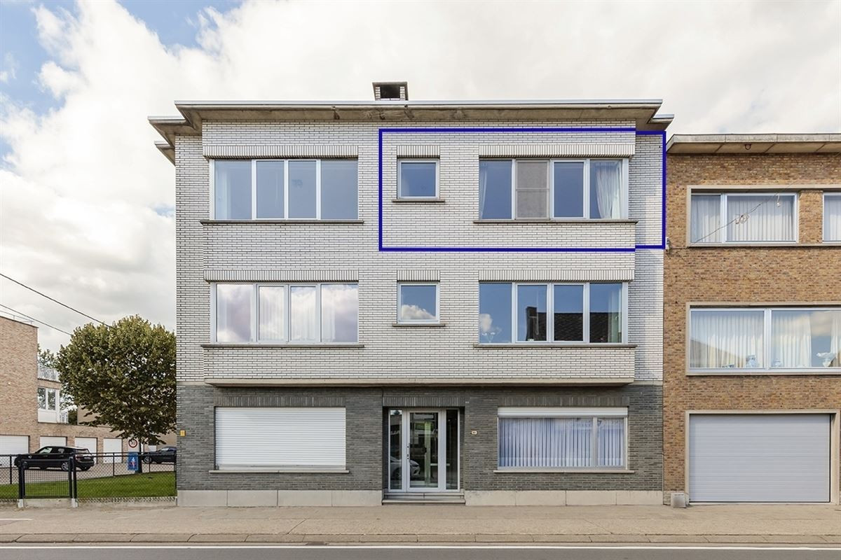 HUIZENJACHT. Putte, of ‘Put’, dat ondanks een goede ligging toch nét ...