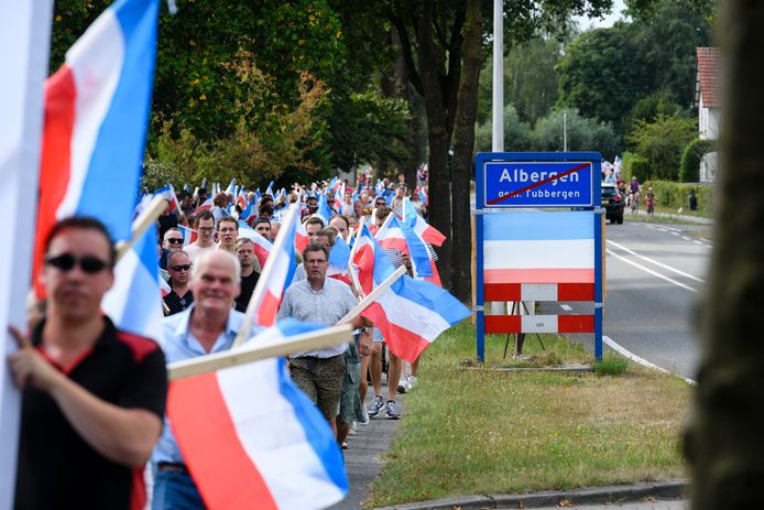 Veel emoties bij protestmars in Albergen: ‘Hart onder de riem had niet ...