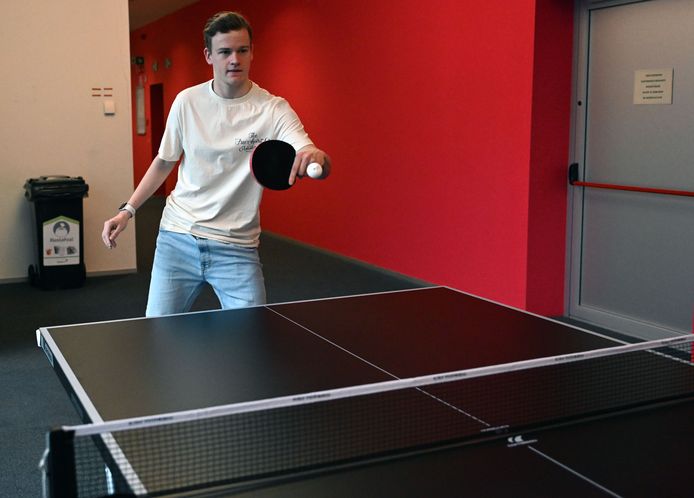 IN BEELD. Pingpongtafel UCLL ingespeeld door tweevoudig wereldkampioen ...
