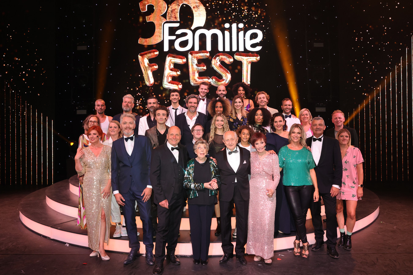 The return of zatte Rita, bruidsboeket voor de Bomma en hete vlammen ...