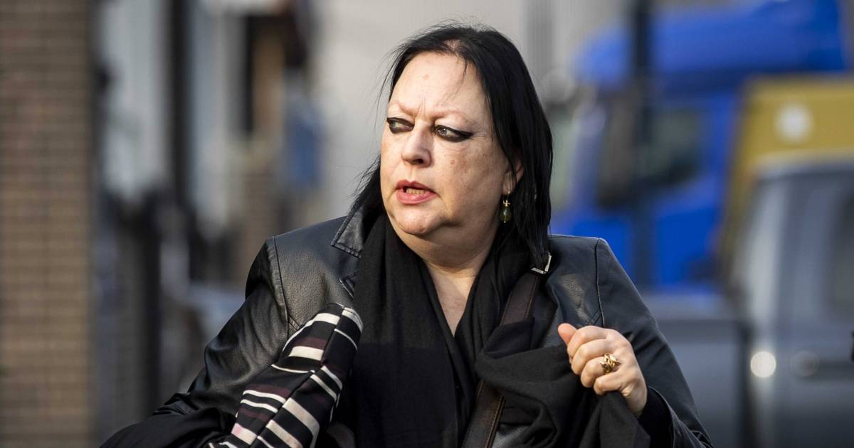 De familie van Taghi bleef Inez Weski bestoken als doorgeefluik voor ...