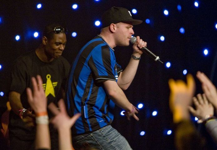 Rapper Sticks houdt zondag battle over straattaal in TwentseWelle ...