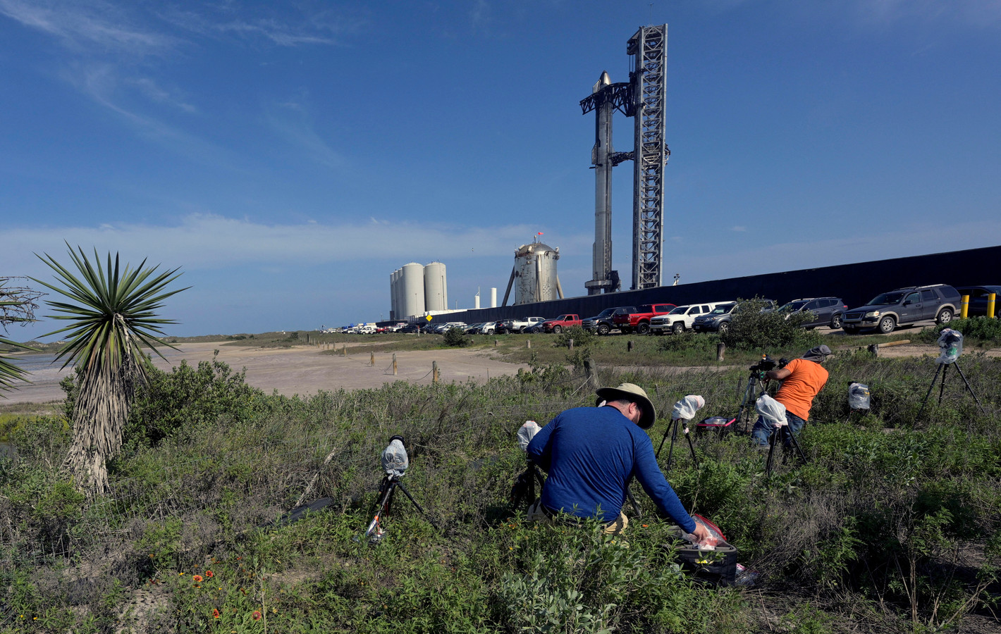 SpaceX stelt lancering van ‘grootste raket aller tijden’ uit enkele ... SpaceX stelt lancering van ‘grootste raket aller tijden’ uit enkele ...