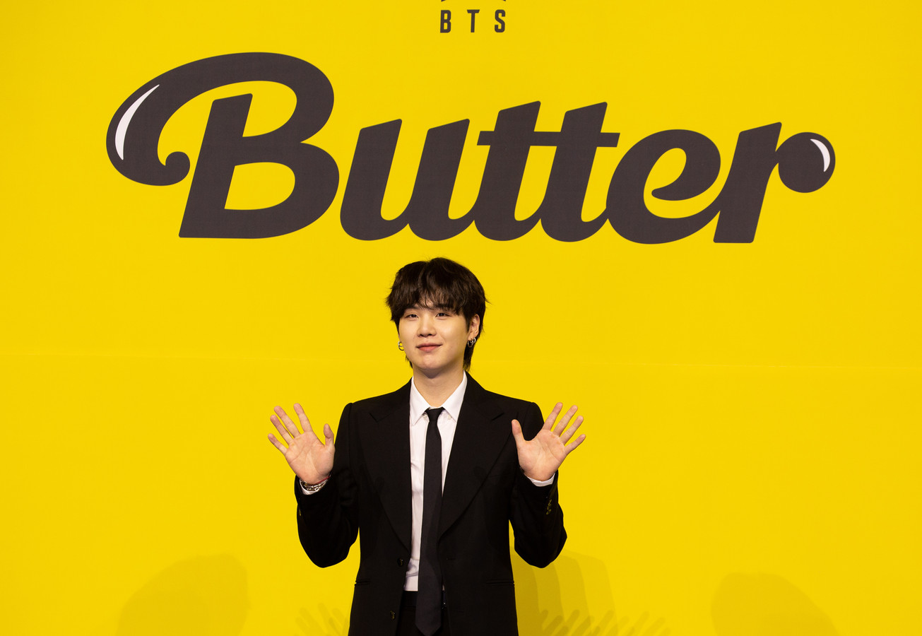 Is Het One Direction Effect Begonnen Suga Van Bts Verandert Naam Naar Agust D En Gaat Solo
