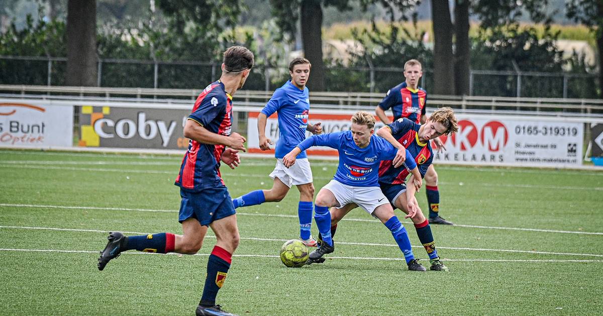 Hoeven maakt einde aan zegereeks Schijf, UVV'40 buigt in paar minuten achterstand om bij ...