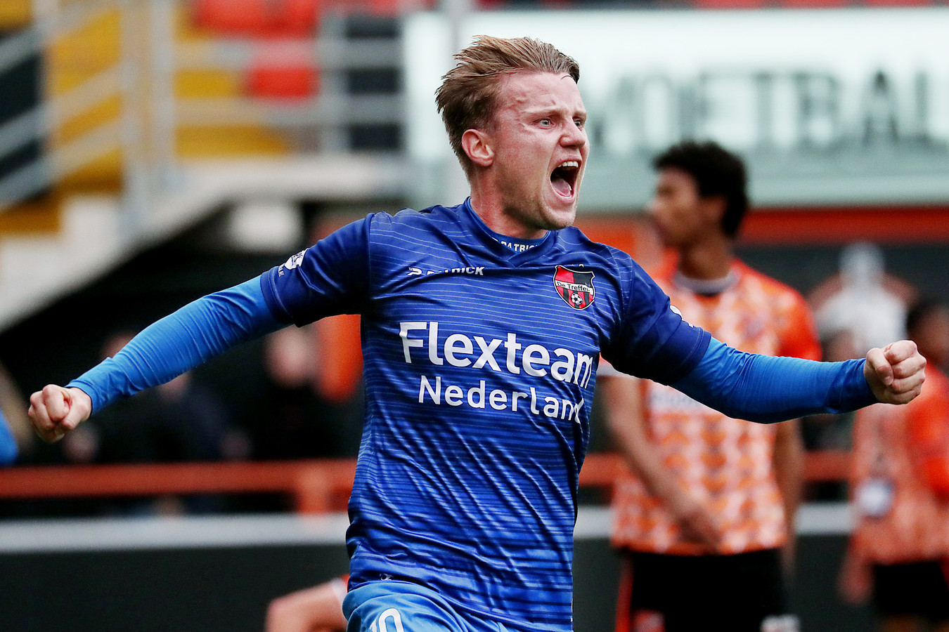 Den Dekker neemt De Treffers bij de hand in Volendam: ‘Ik wil ...