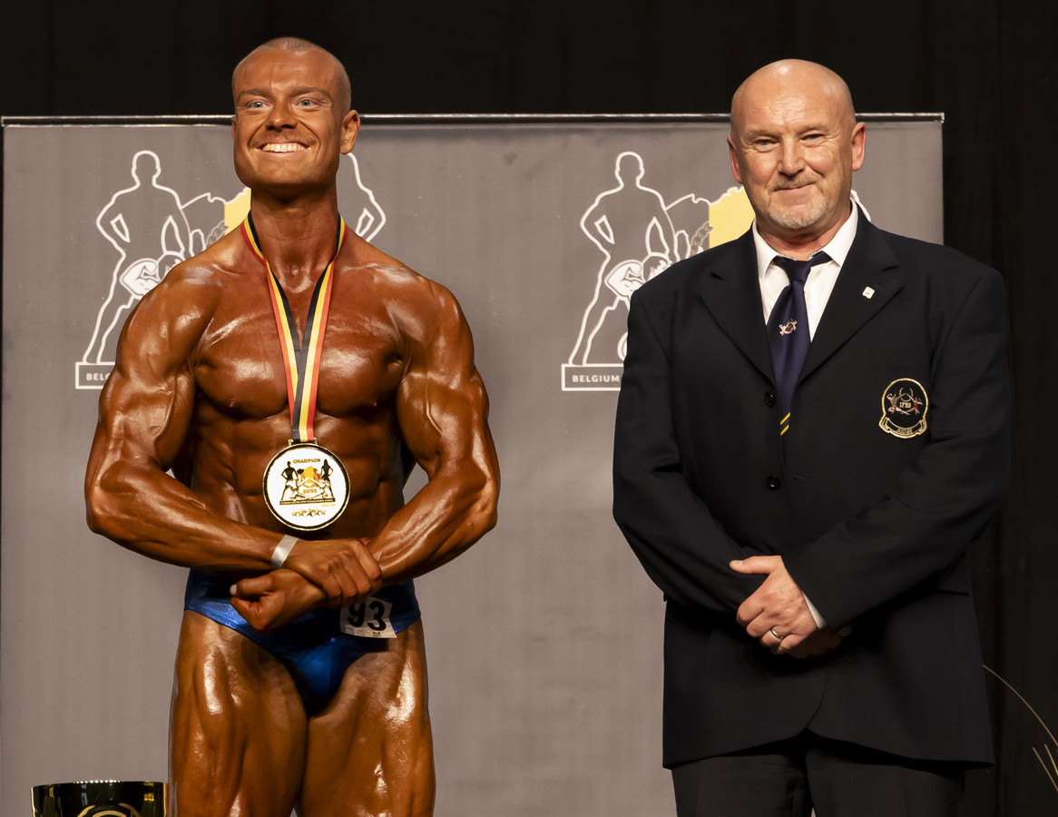 Deinzenaar Jonathan (27) is Belgisch kampioen bodybuilding: “Zeven jaar ...