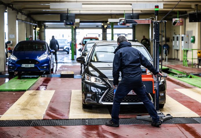 Strengere controle op versleten banden en maximale snelheid bij ...