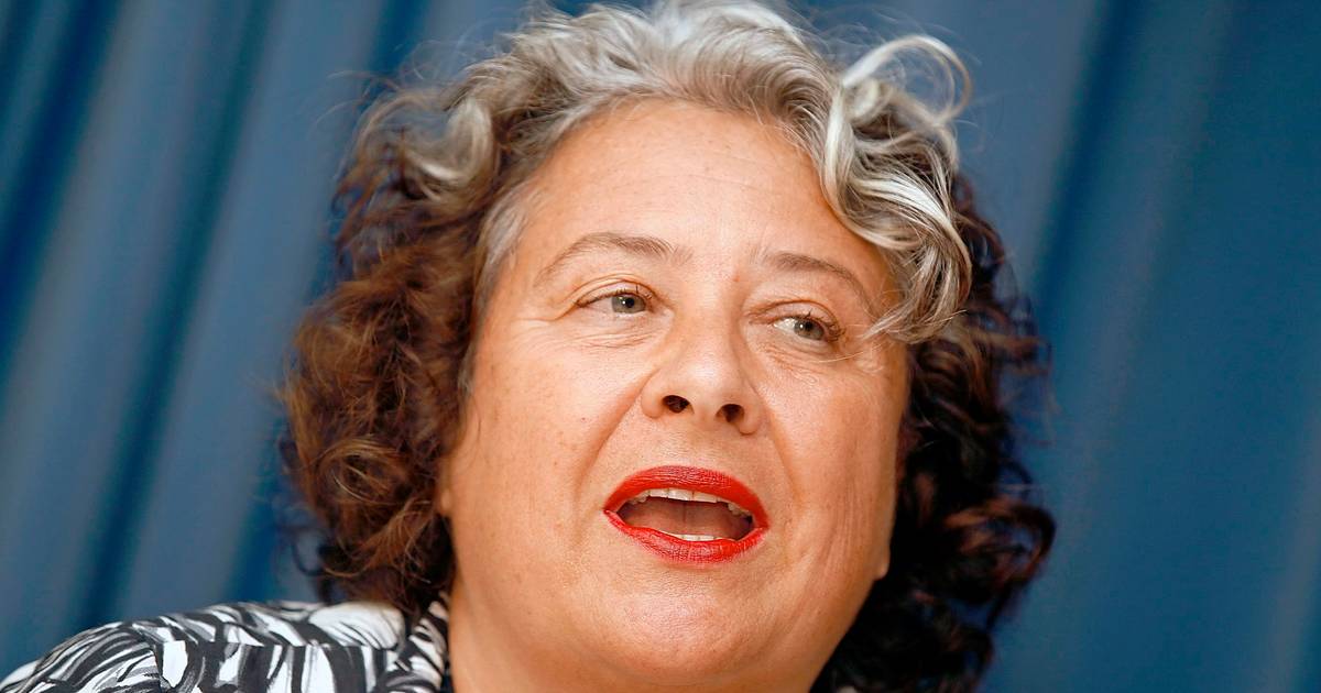 Piet Van Roe geeft fakkel door aan Sandra De Preter | TV | hln.be