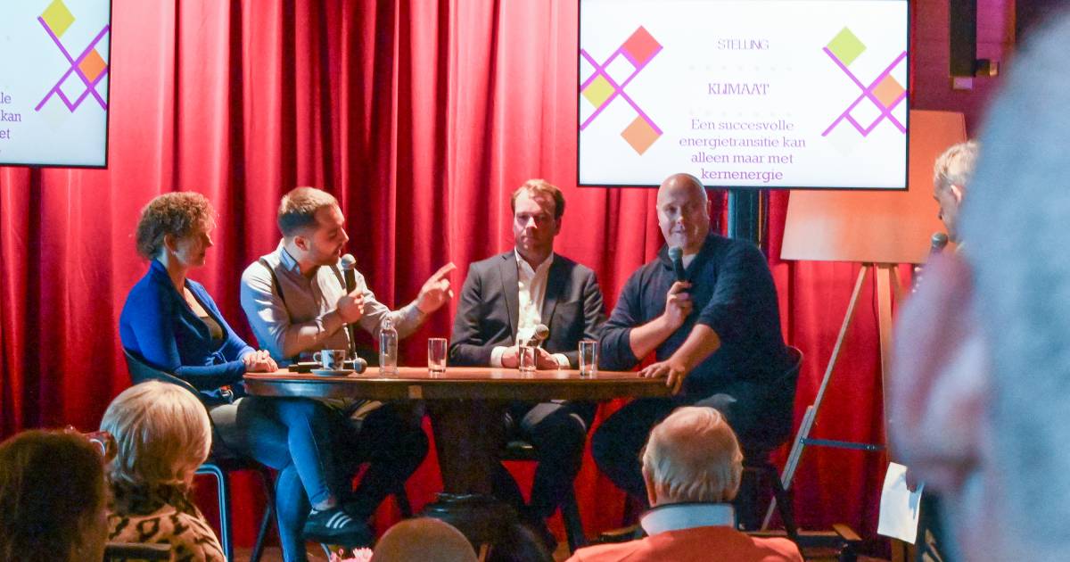 Hier debatteren de politici zónder rollebollend over straat te gaan ...